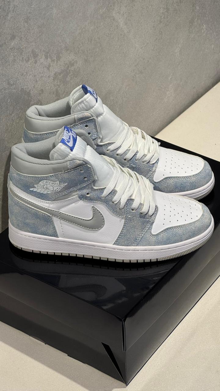 NIKE JORDAN RETRO CIELO BLANCO AZUL CIELO – COSTA SNEAKERS